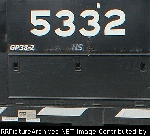 What's the CSXT tag doing on this NS unit?